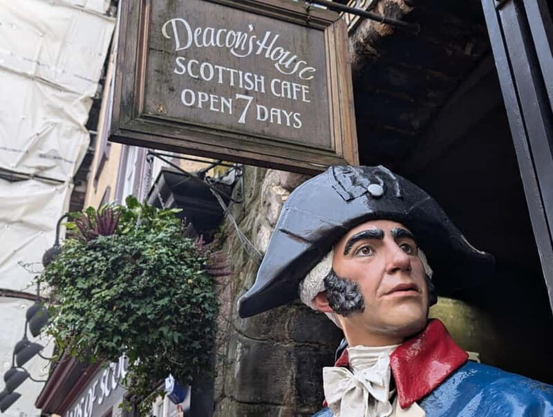 Tales of the Royal Mile - Lawnmarket and Castlehill - Key Points