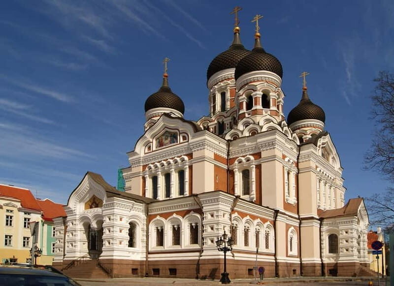 Tallinn: Guided Old Town Historical Walking Tour - Practicalities: What to Expect