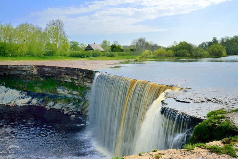 Tallinn: Old Town Walking Tour and Jägala Waterfall - An In-Depth Look at the Tour Experience