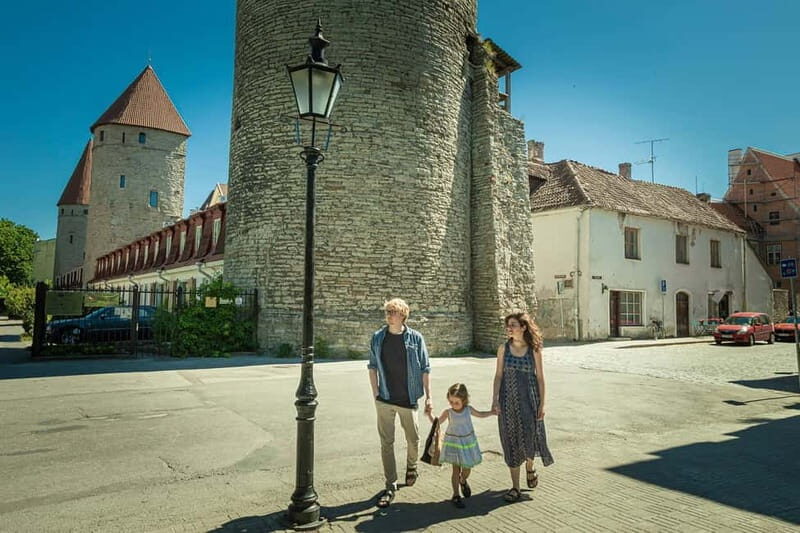 Tallinn Private Photoshoot Tour - Introduction