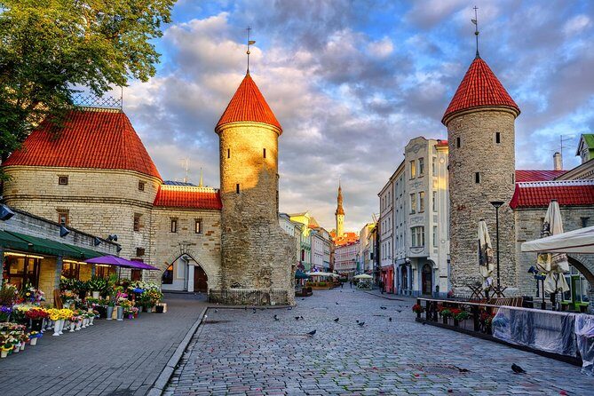 Tallinn Shore Excursion: Tallinn Sightseeing Tour by Coach and Foot - What to Expect from the Tour