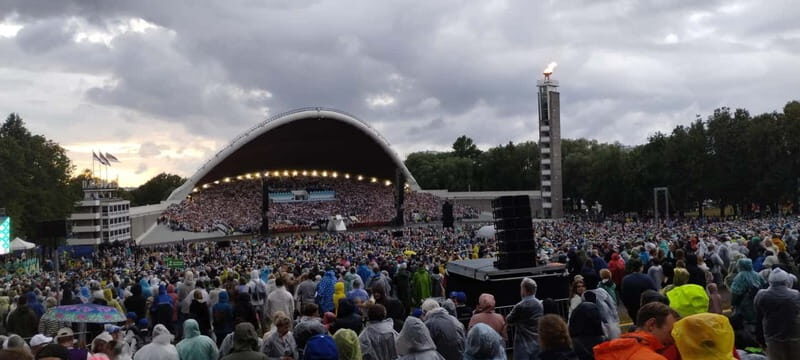 Tallinn singing grounds: story of bees that broke the empire - Key Points