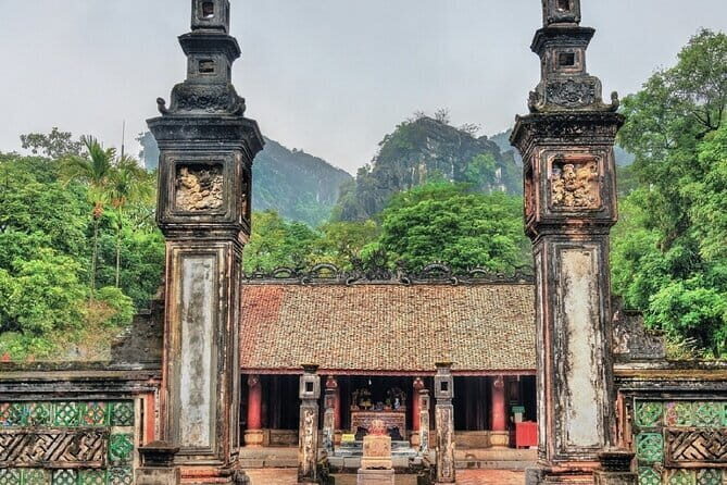 Tam Coc Countryside & Cave Escape - Scenic Boat Ride Through Tam Coc