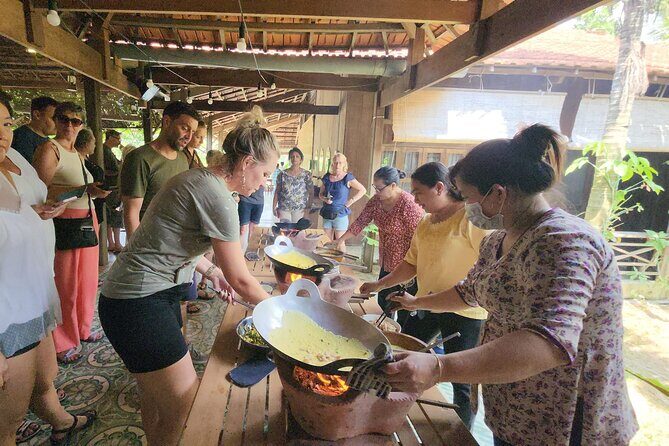 Tam Hiep Island Expedition: Unveiling the Mekong Delta's Treasure - Transportation, Timing, and Group Size