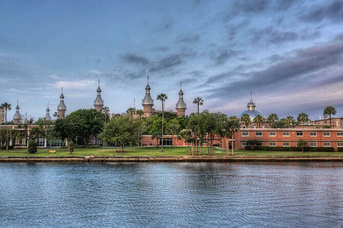 Tampa Florida Scavenger Hunt Walking Tour - Is This Tour Right for You?