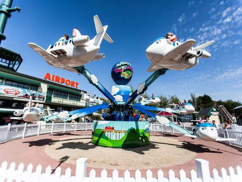 Tamworth: Drayton Manor Resort Theme Park & Zoo Experience - A Balanced Perspective: Who Will Love This Experience?