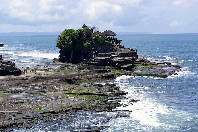 Tanah Lot Temple Tour And Jimbaran beach Sunset Seafood Dinner - Authentic Experiences and Practical Tips