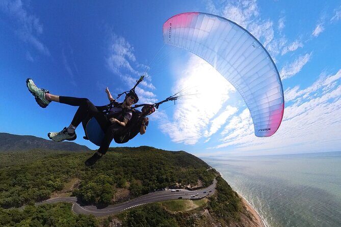 Tandem Paragliding Cairns - A Flying Adventure Over Port Douglas: Tandem Paragliding Cairns Review