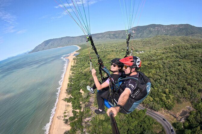 Tandem Paragliding Cairns - Why You Should Consider Tandem Paragliding in Port Douglas