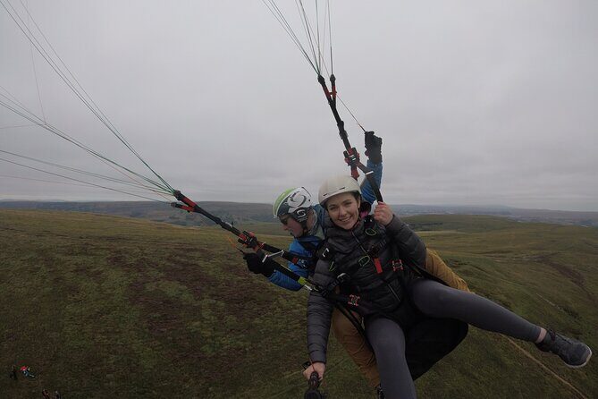 Tandem Paragliding Experience in the Brecon Beacons - The Scenic Setting: Why It Matters