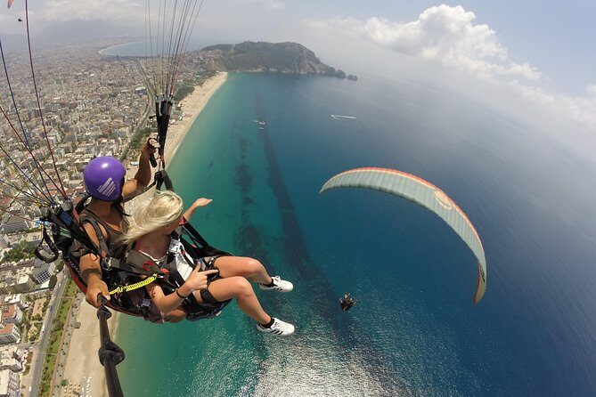 Tandem Paragliding in Alanya - An Overview of the Paragliding Adventure