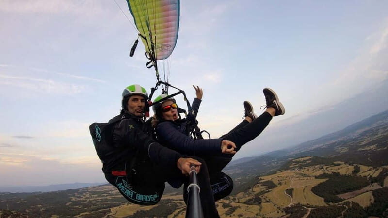 Tandem Paragliding over Barcelona + Transport - An Encounter with the Sky: What You Can Expect