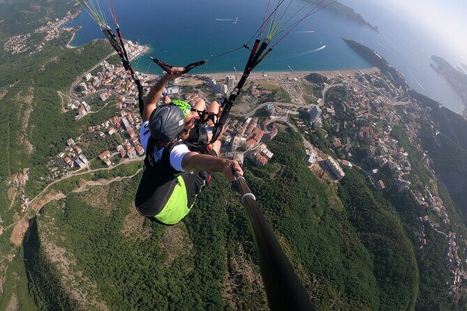 Tandem paragliding tour in Budva Montenegro - An Exciting Introduction to Montenegro’s Coastline