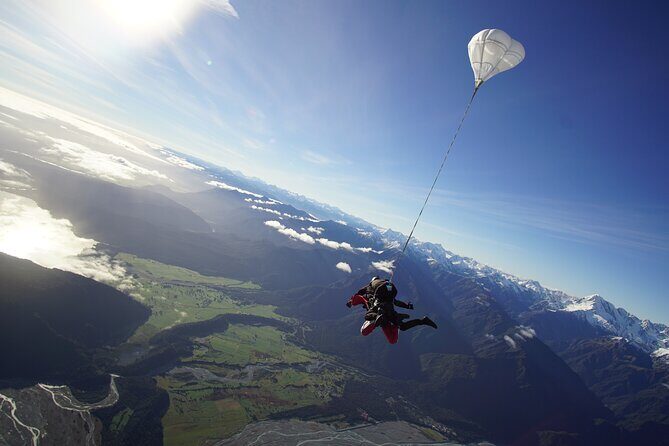Tandem Skydive 13,000ft from Franz Josef - Who This Tour Suits Best