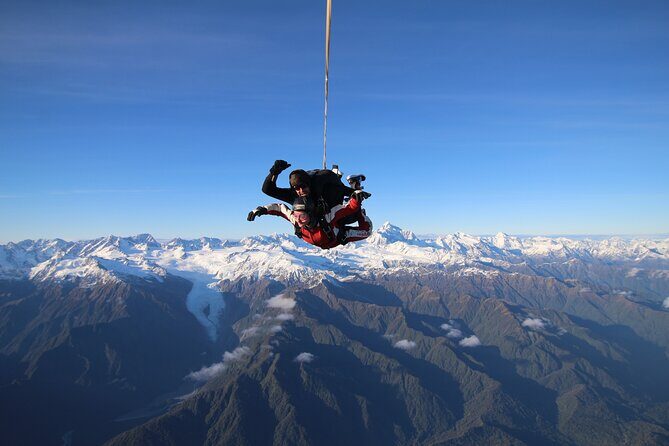 Tandem Skydive 16,500ft from Franz Josef - What Makes This Skydiving Experience Special?