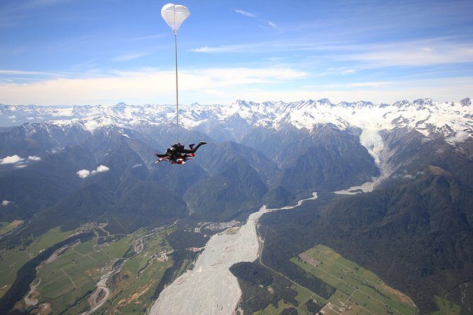 Tandem Skydive 16,500ft from Franz Josef - The Logistics: What to Expect on the Day