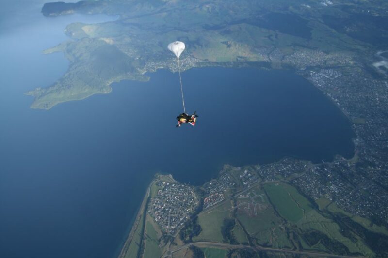 Tandem Skydive Experience in Taupo - What to Expect from Taupo Tandem Skydiving
