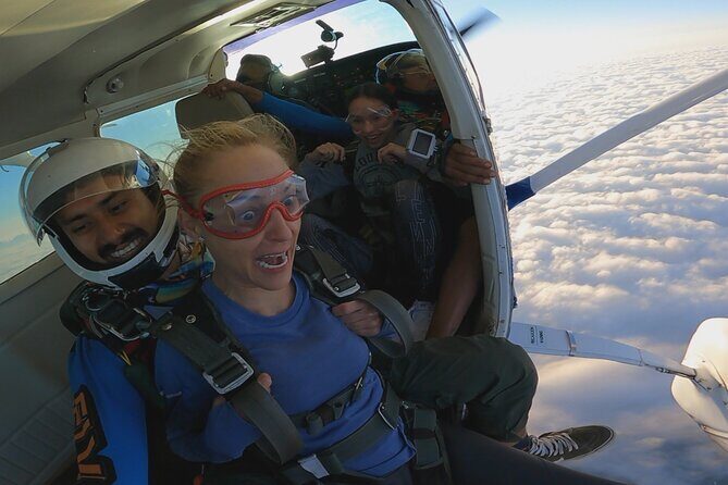 Tandem Skydive in Puerto Vallarta With Beach Landing - The Price: Is It Worth It?