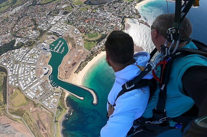 Tandem Skydive Shellharbour Beach 15,000ft - Who Would Love This Experience