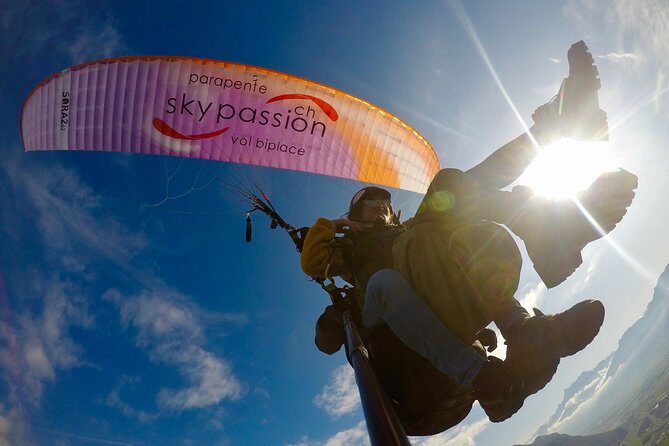 Tandy paragliding - The Landing and Post-Flight Experience