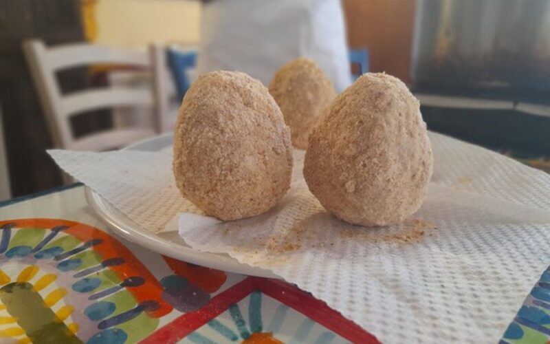 Taormina: Arancino Making Class with Drinks - Accessibility and Practicalities