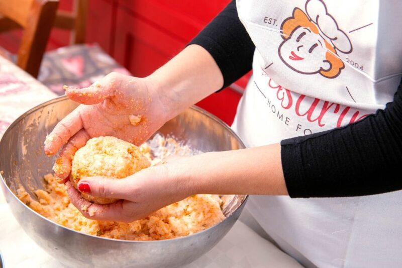Taormina: Cooking Class at a Local's Home - Key Points