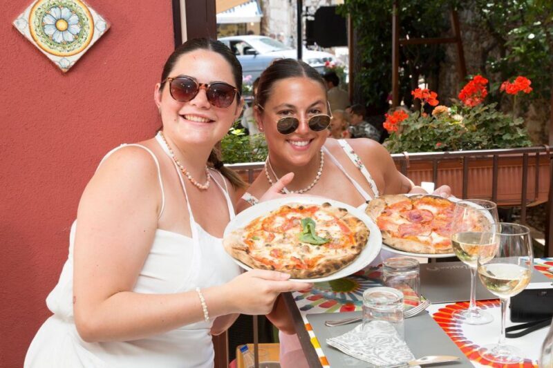 Taormina: Pizza making class - Why This Experience Works