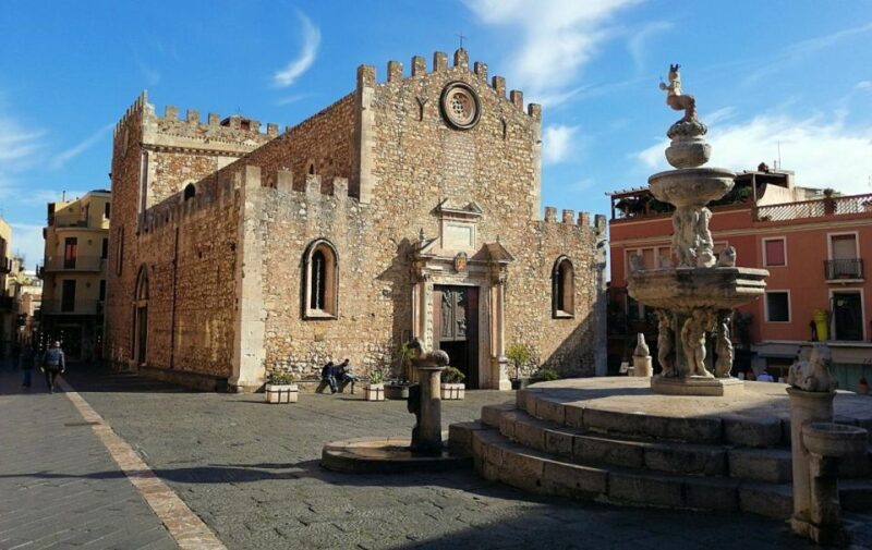 Taormina: private guided family-friendly city tour - Key Points