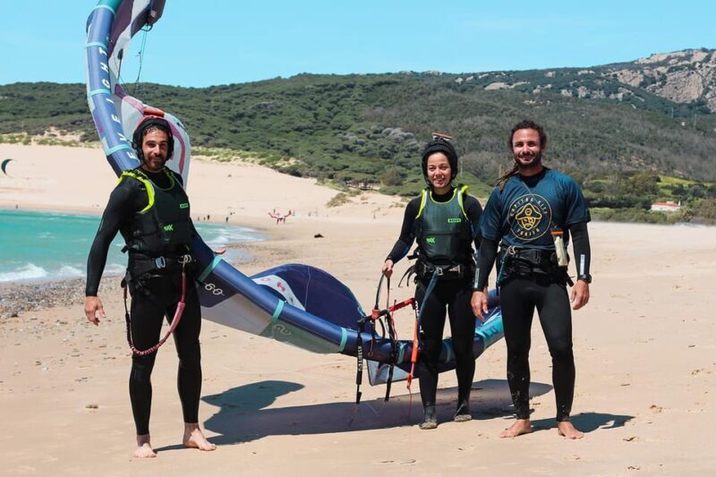 Tarifa: Kitesurfing Course with Certified Instructor - An Authentic Introduction to Kitesurfing in Tarifa