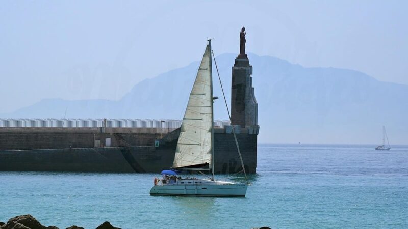 Tarifa: Sailboat Tour, Snorkelling, Tapas & Drinks - Key Points