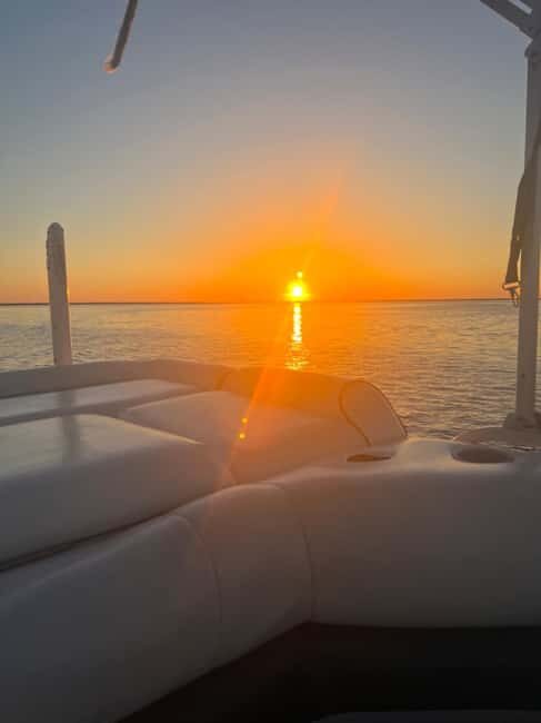 Tarpon Springs: Private Sunset Cruise with Refreshments - The Experience in Detail
