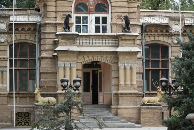 Tashkent: Culture, History and Photography Guided Tour - The Artistic Underground: Tashkent Metro Stations