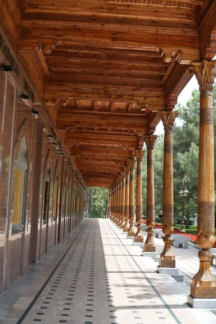 Tashkent: Culture, History and Photography Guided Tour - Architectural Charm: Minar (White) Mosque