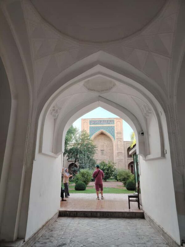 Tashkent: Old City Walking Tour with Local Artisans - Authentic Encounters and Reviews