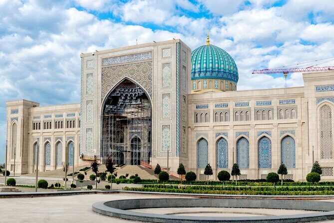 Tashkent: Walking Tour of Historical & Modern Sights - Key Points