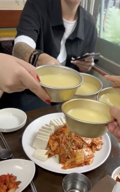 Taste hidden street food in Seoul with a 2.5h food tour - A Deep Dive into the Experience