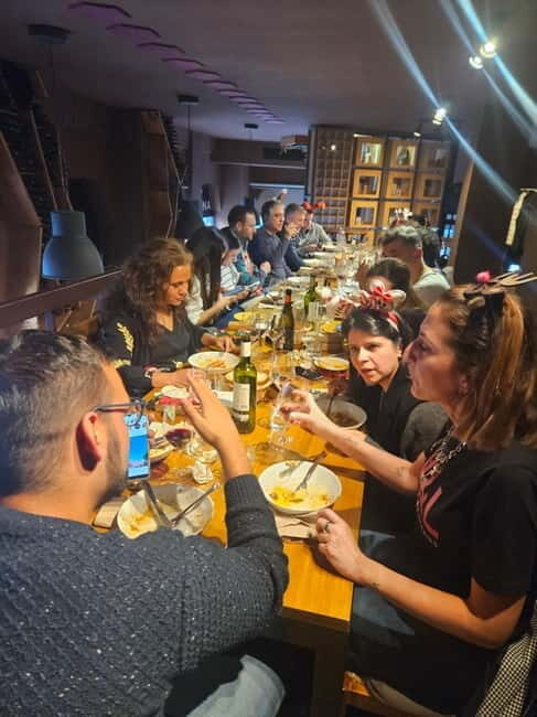 Tasting 3 glasses of wine + 3 tapas - Key Points