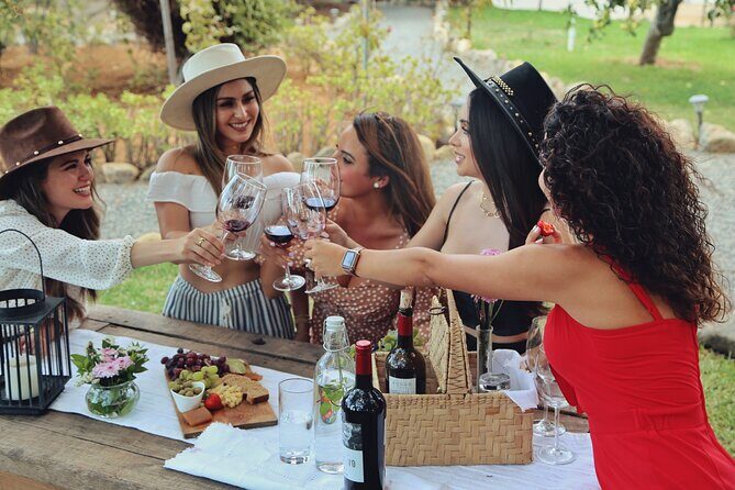 Tasting in the gardens - Key Points