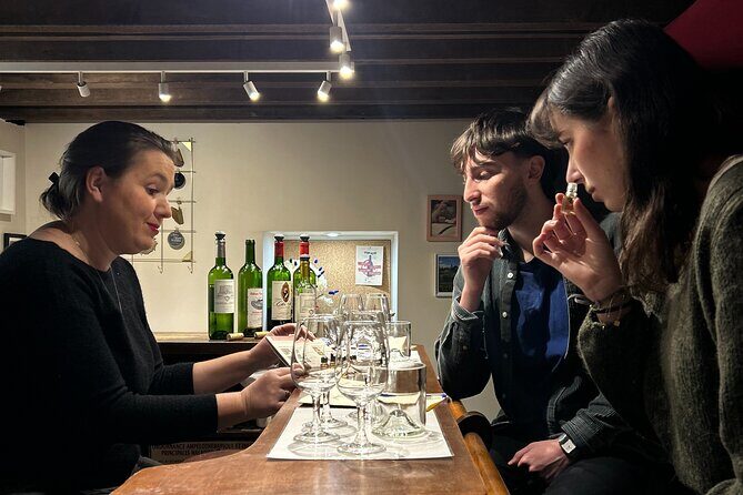 Tasting of Bordeaux White Wines Wine and Cheese Pairing - A Closer Look at the Experience