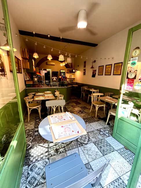 Tasting of Calabrian Friselle, historic pizzas, and Italian wines in Turin - Authentic Flavors in an Intimate Setting: Tasting of Calabrian Friselle, Historic Pizzas, and Italian Wines in Turin