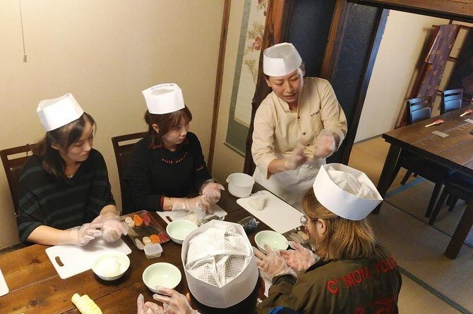 Taught by a professional! Making sushi with Hakodate's Fresh Fish - Group Size, Balance, and Practicalities