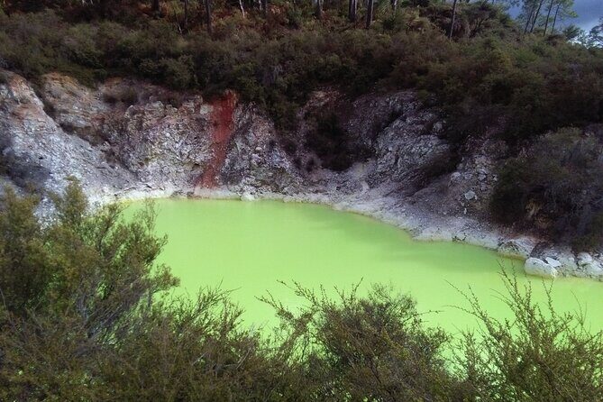 Taupo Day Trip with Orakei Korako or Waiotapu from Rotorua - Transportation & Group Size: Comfort and Intimacy
