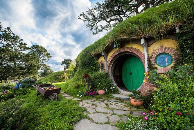 Tauranga to Magical Hobbiton Movie Set - Private Shore Excursion - Key Points