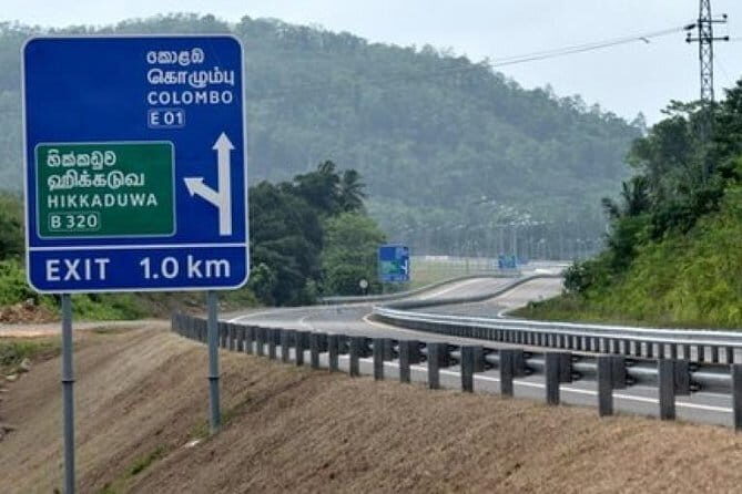 Taxi From Colombo Airport to Hikkaduwa Transfers. - The Experience of the Ride: Comfort and Convenience