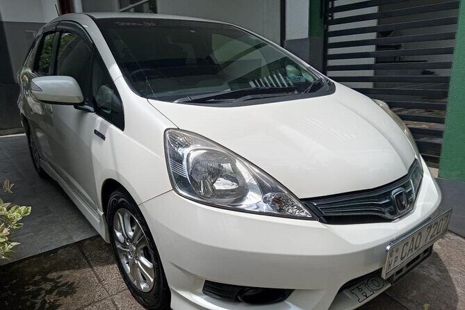 Taxi From Colombo Airport to Kandy By Taxi 2 to 6 People. - Key Points