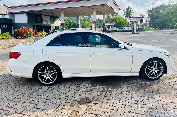 Taxi from Sigiriya or Dambulla to Kandy - The Drop-Off: Custom and Convenient