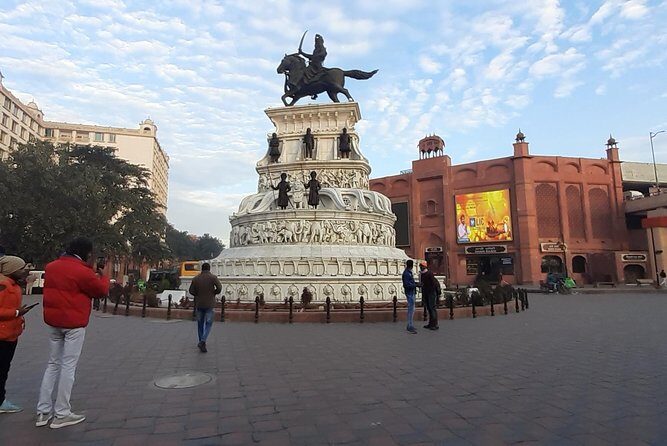 Taxi Service in Sector 82 Gurgaon Cabs Service Sector 81 Gurgaon +91-9821449571 - An In-Depth Look at the Service