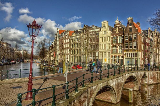 Taxi Transfer from cruise port terminal in Amsterdam to hotel in Amsterdam - The Experience at a Glance: What to Expect