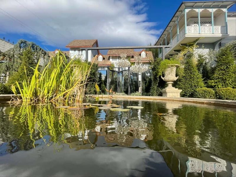 Tbilisi: Alternative (All Inclusive) City Tour, Lunch & Wine - Exploring Tbilisi: An Alternative Tour Packed with Cultural Gems, Food, and Wine