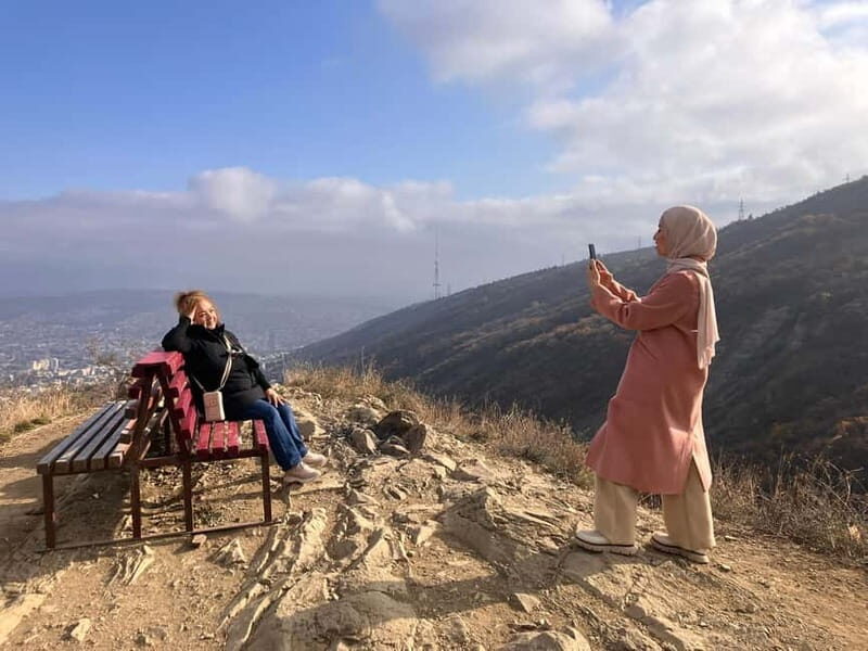 Tbilisi: Delightful Trail over the City - The Guides and Their Role in Elevating the Experience